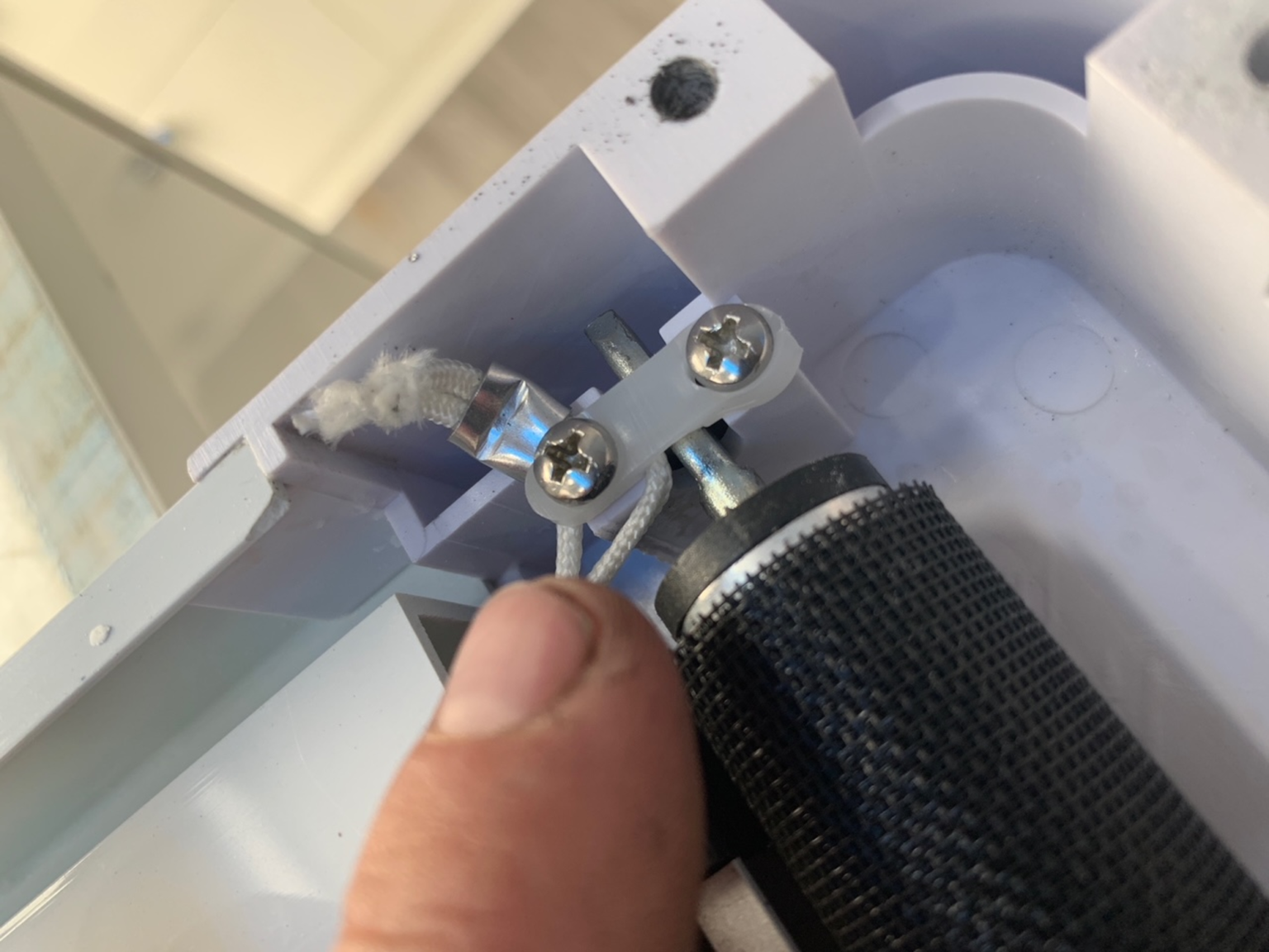 How To Tension Window Blinds in your Hybrid Caravan - Oz Camp n' Boat