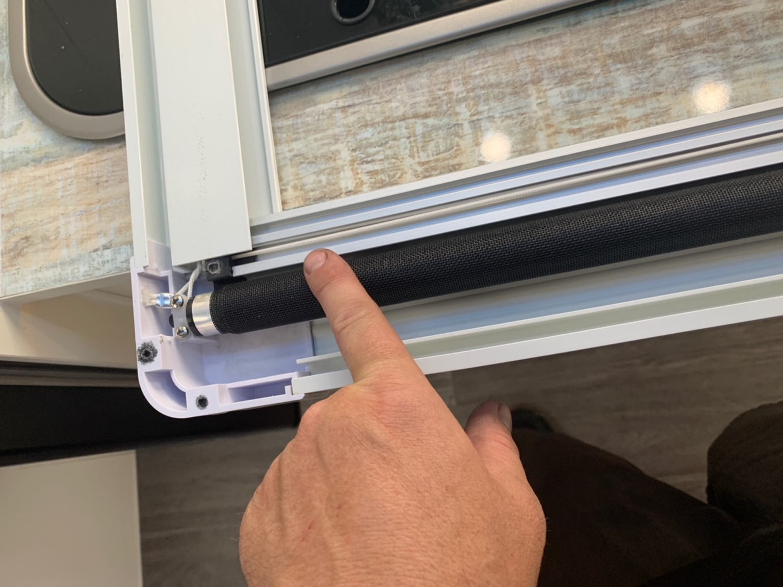 How To Tension Window Blinds in your Hybrid Caravan - Oz Camp n' Boat
